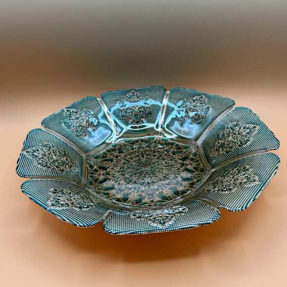 None | Accents | Vintage Art Glass Decorative Or Centerpiece Green And ...